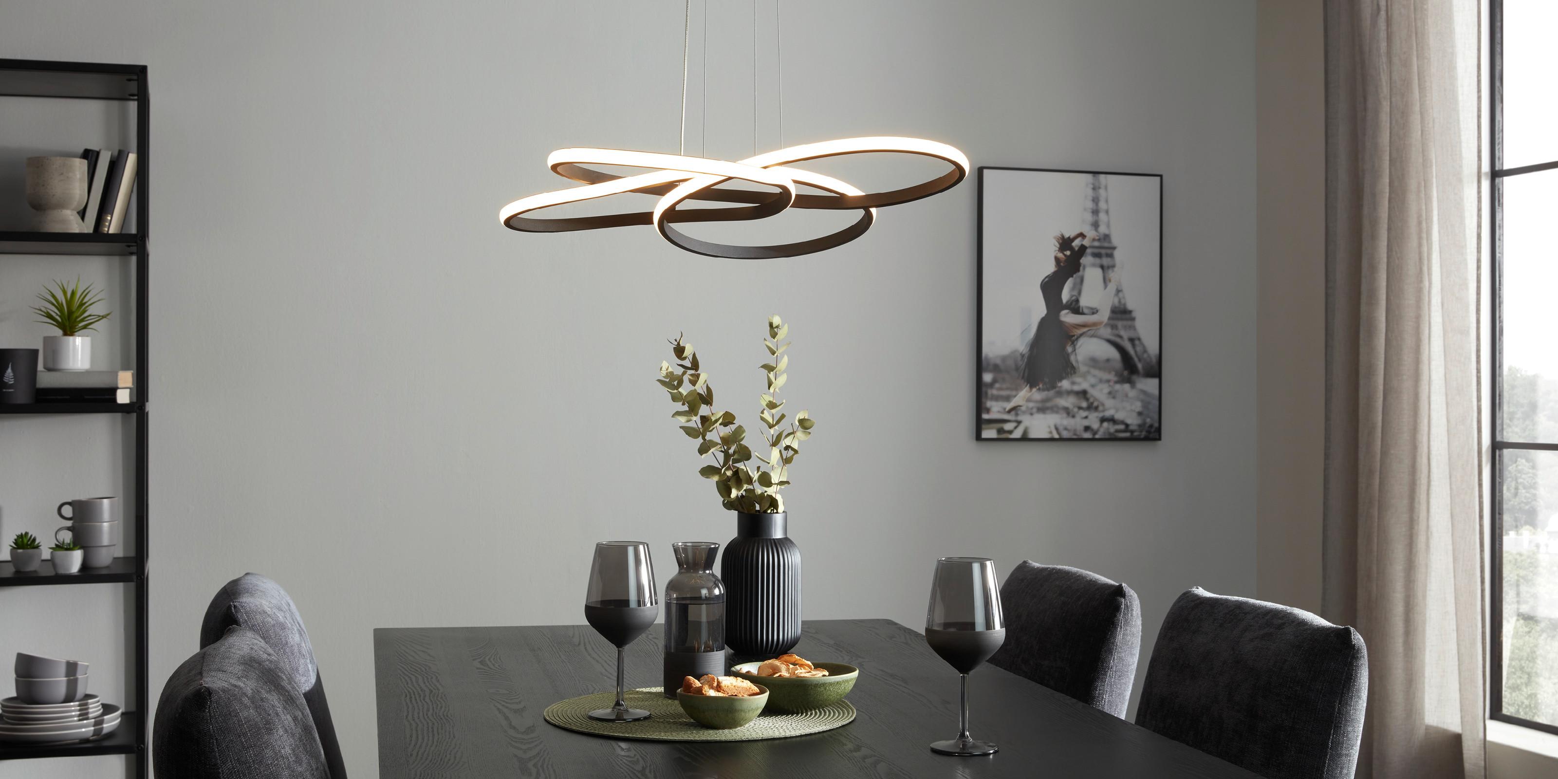 Nakupujte nábytok online Möbelix