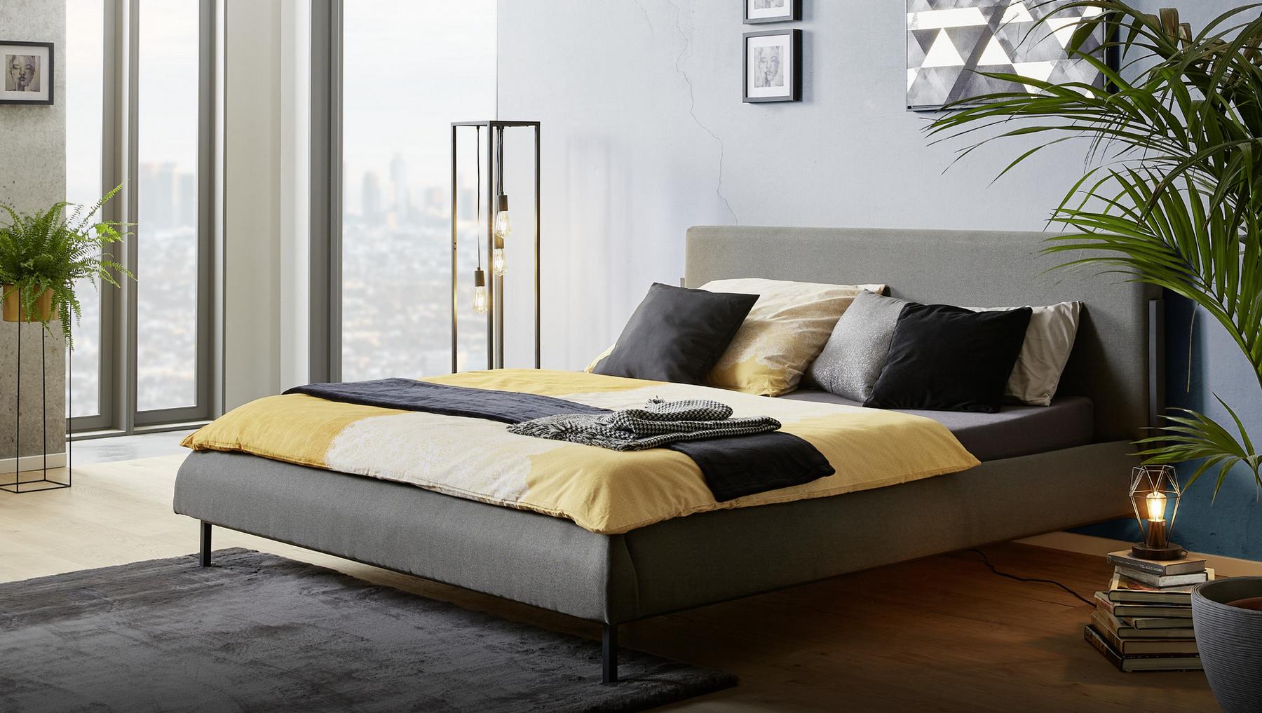 Nakupujte nábytek online | Möbelix