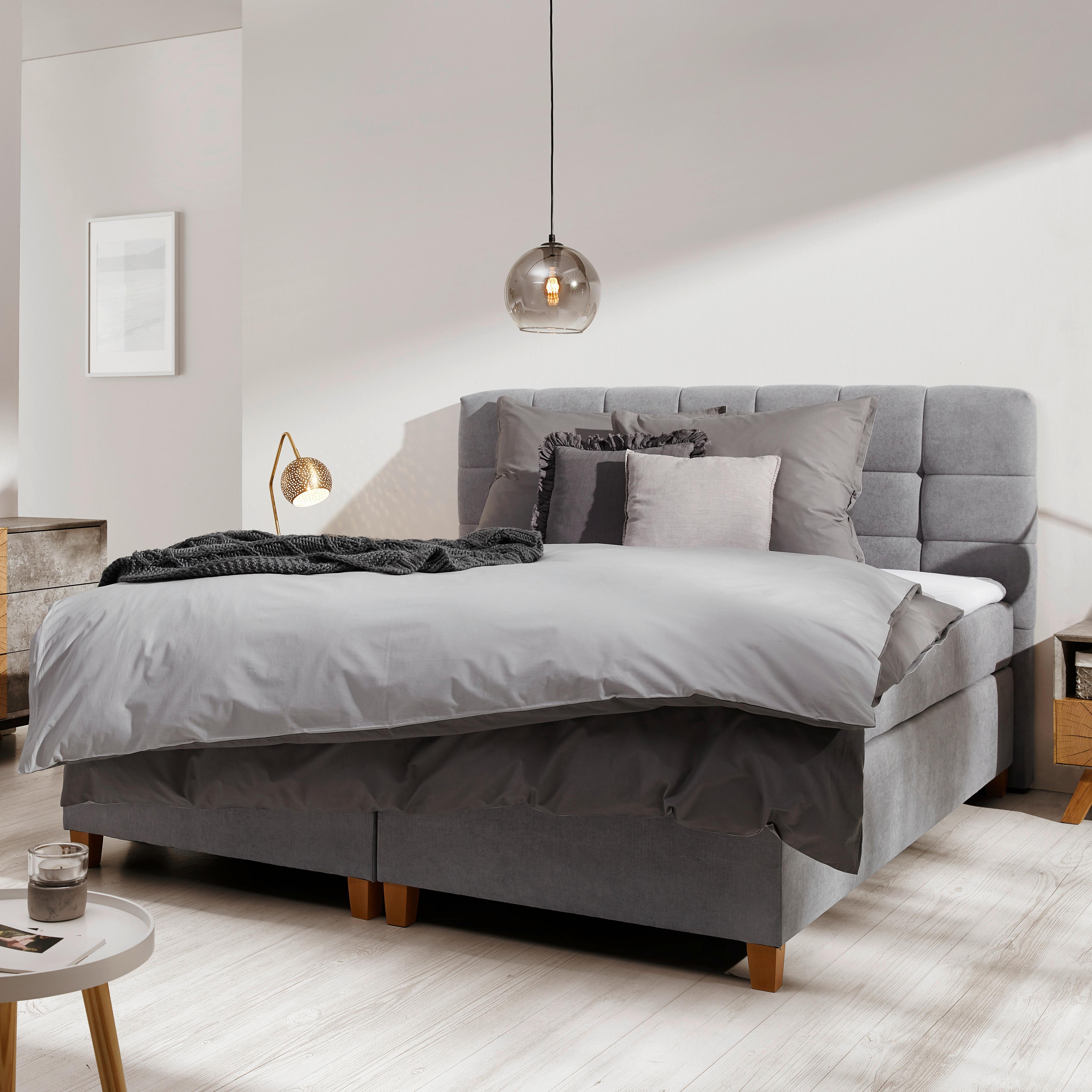 Americké boxspring postele | Möbelix