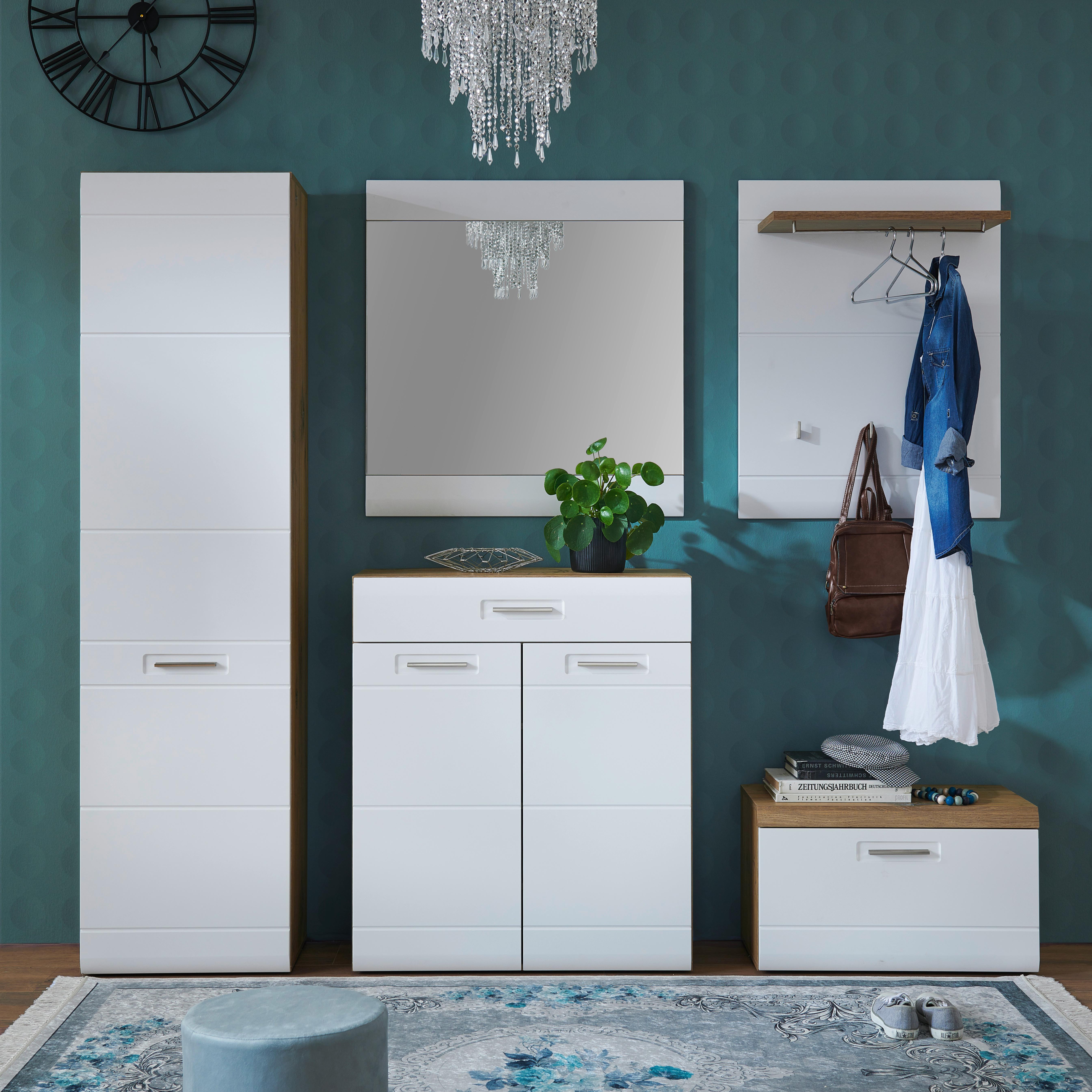 Vešiakové steny a predsieňové zostavy | Möbelix