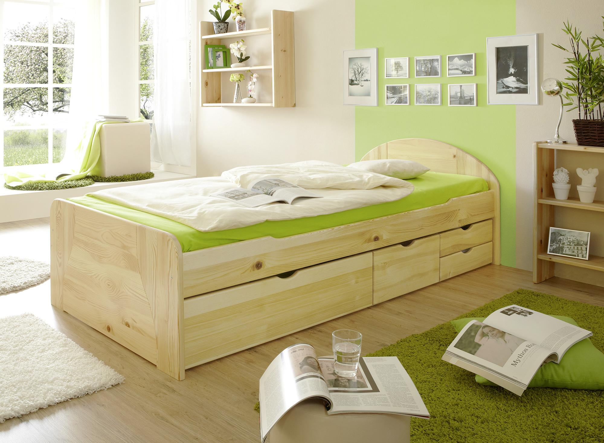 Postele s úložným prostorem | Möbelix