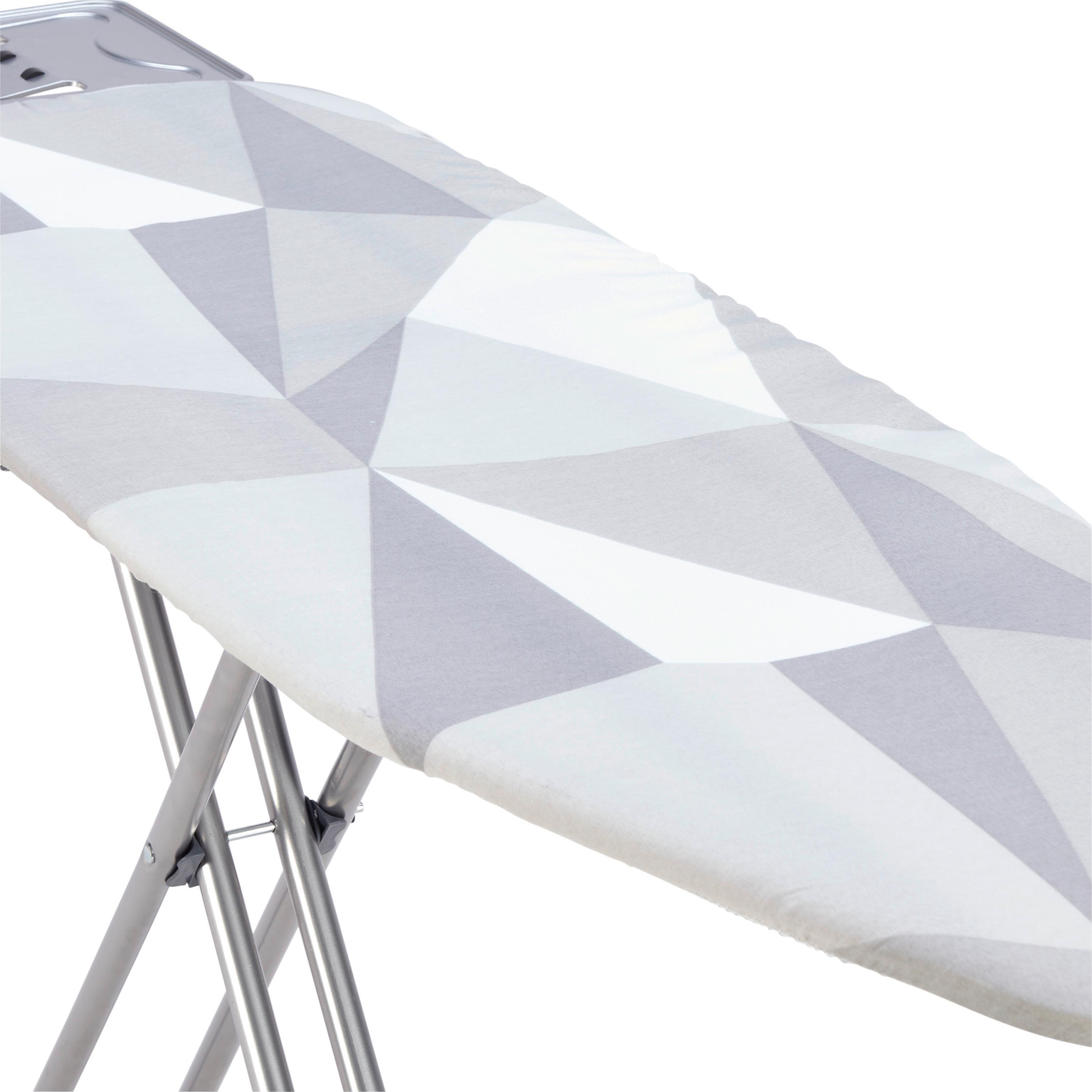 Bügelbrett kaufen » praktisch & höhenverstellbar | Möbelix.at