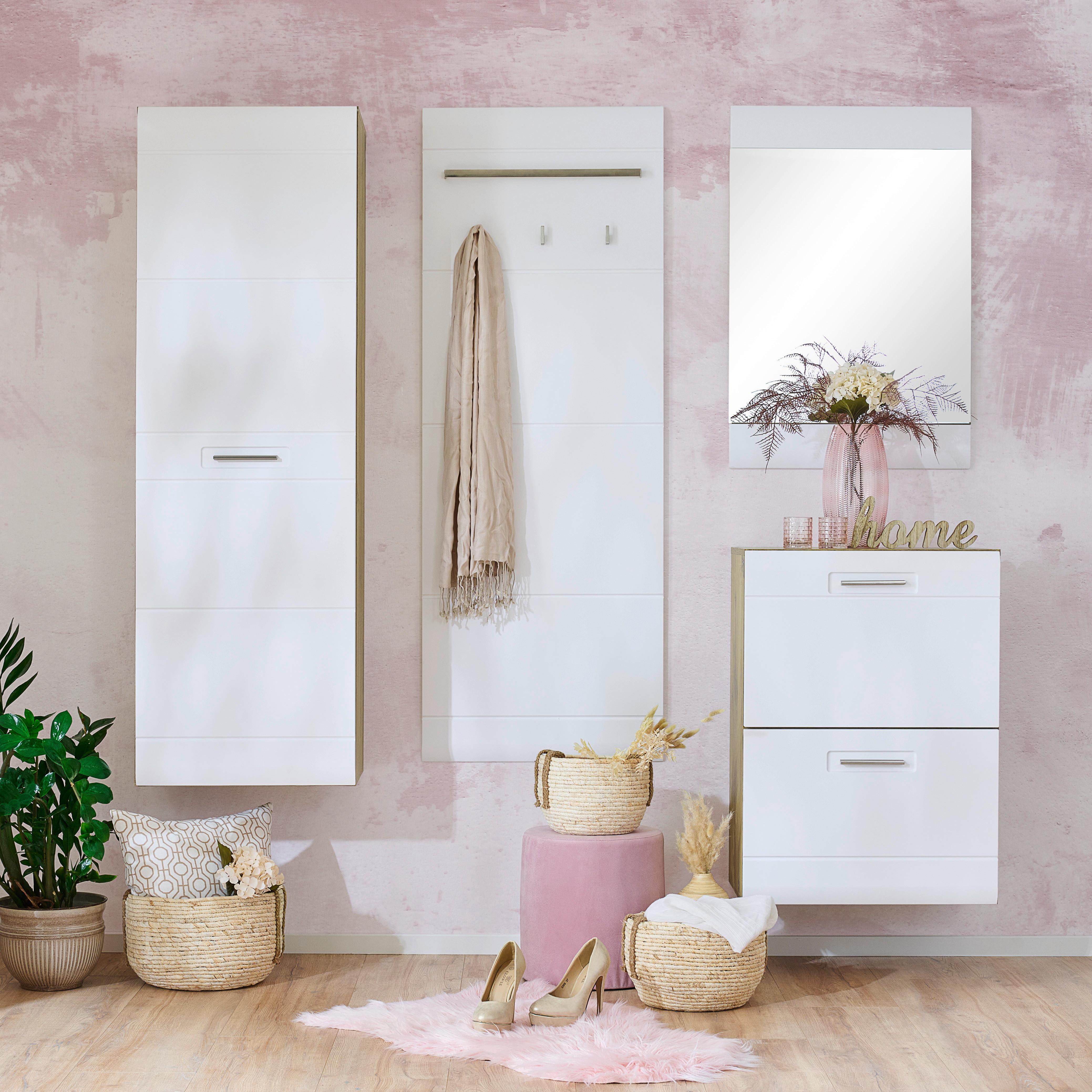 Vešiakové steny a predsieňové zostavy | Möbelix