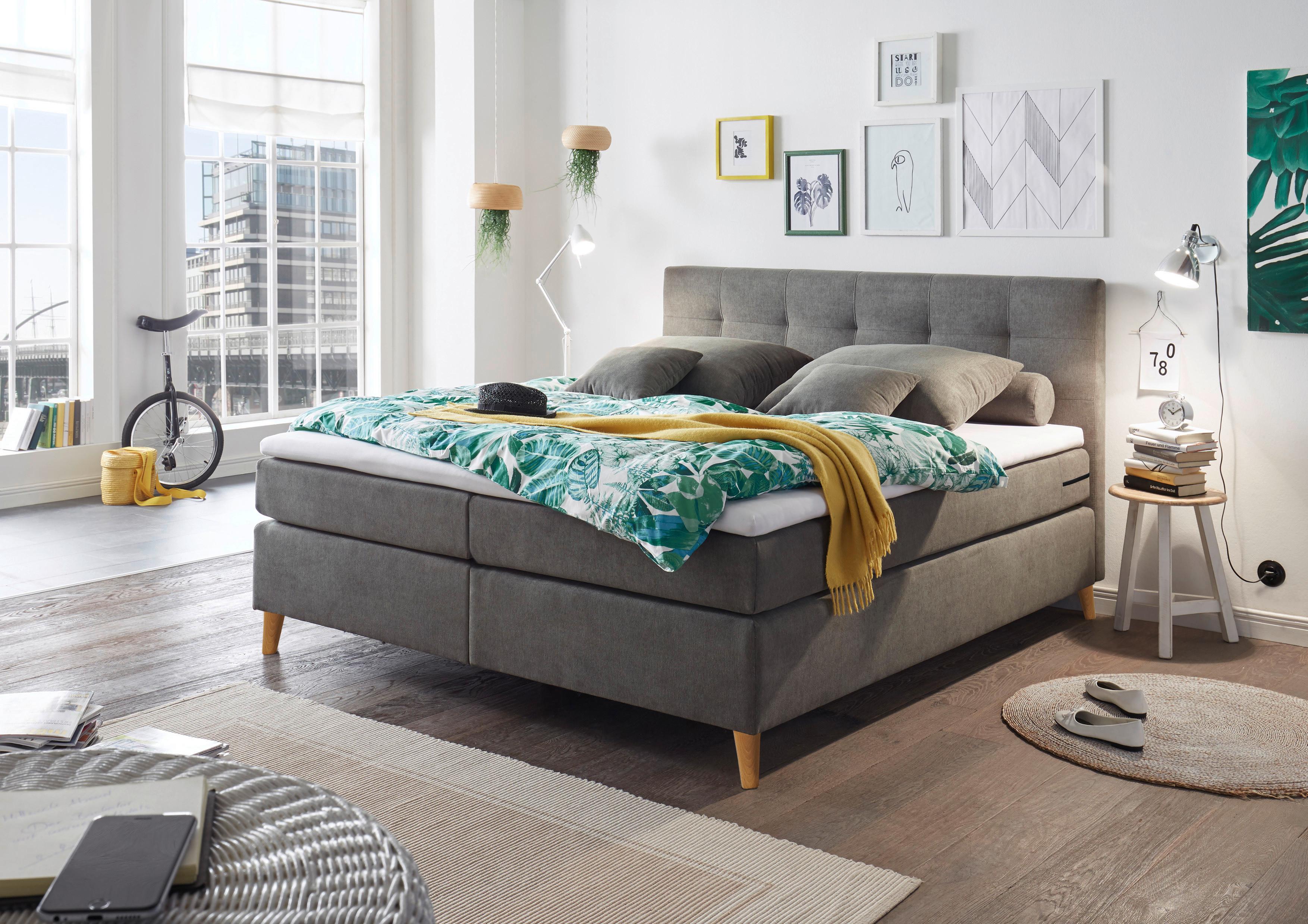 Americké boxspring postele | Möbelix